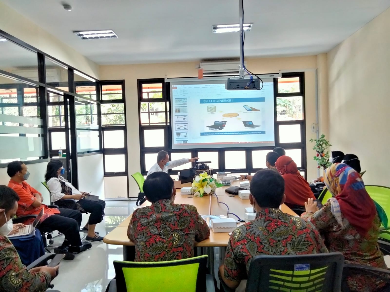 KERJA SAMA ANTAR PRODI SISTEM INFORMASI UNUGIRI DENGAN UPN "VETERAN ...