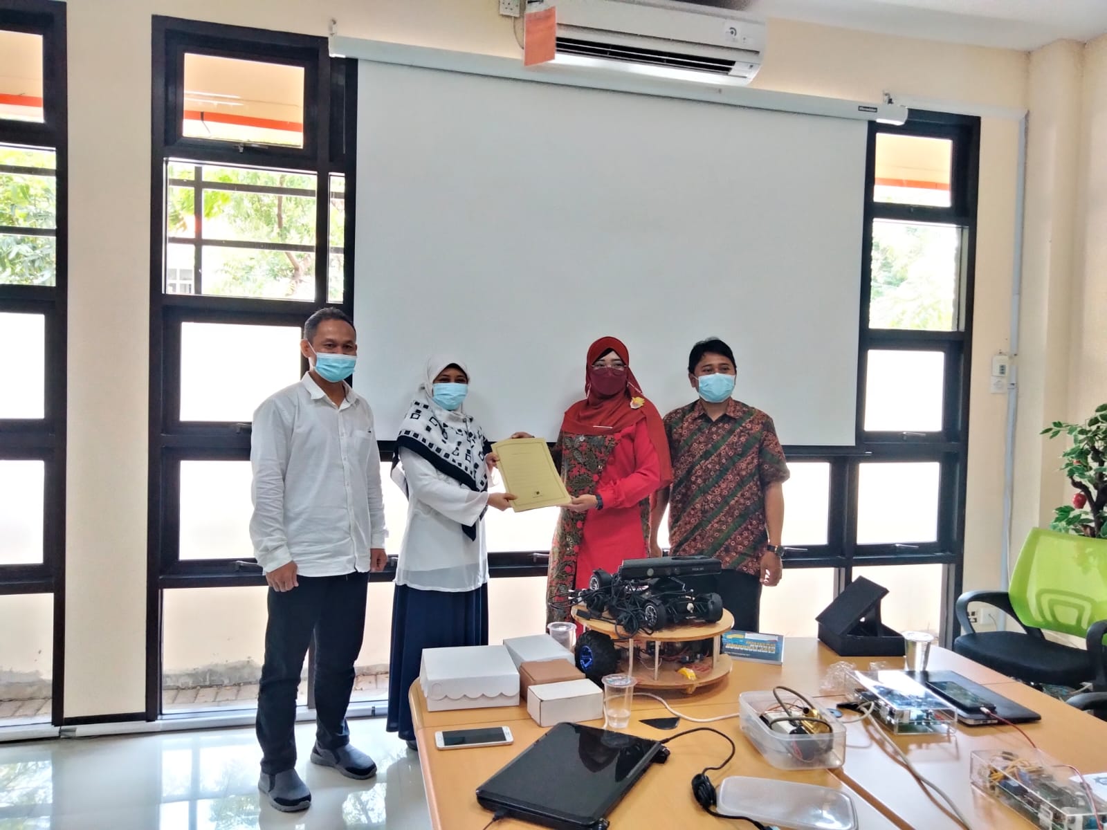 KERJA SAMA ANTAR PRODI SISTEM INFORMASI UNUGIRI DENGAN UPN "VETERAN ...